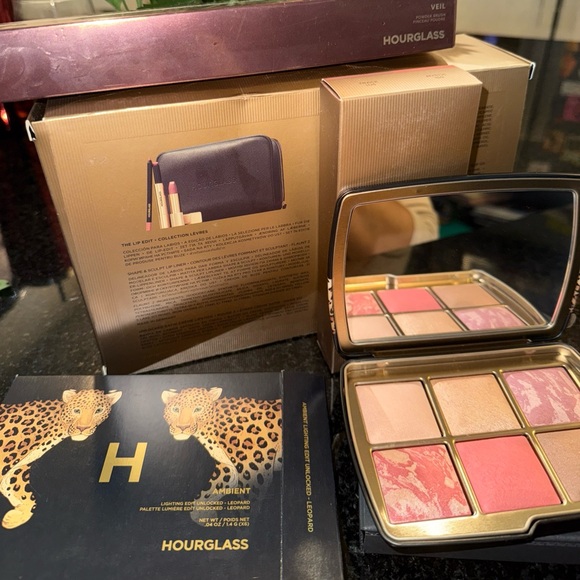 Hourglass | Makeup | Hourglass Collection Radiant Glow Palette With ...